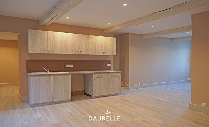 Maison à vendre - Châteaurenard, Centre-ville - 4 pièces - 2 chambres