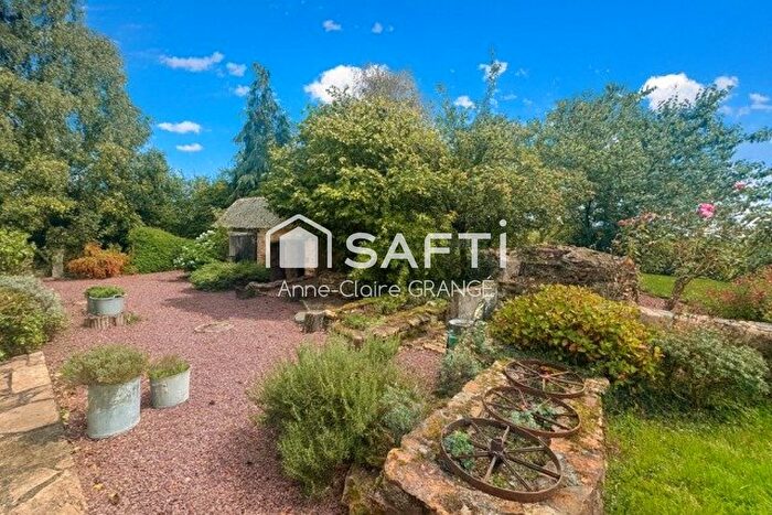 Maison à vendre - Saint-Germain-de-Coulamer - 5 pièces - 3 chambres