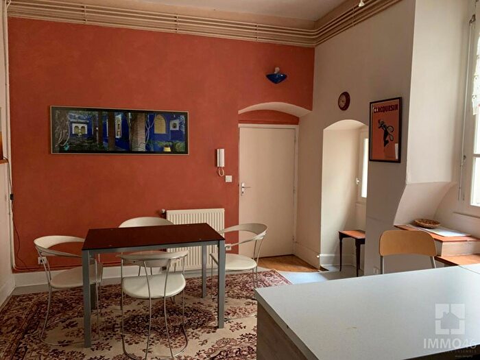Appartement 1 pièce à Cahors, Centre-ville, à louer