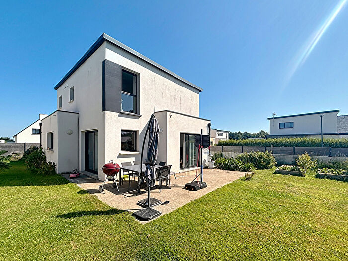 Maison à vendre - Plougonvelin - 6 pièces - 4 chambres