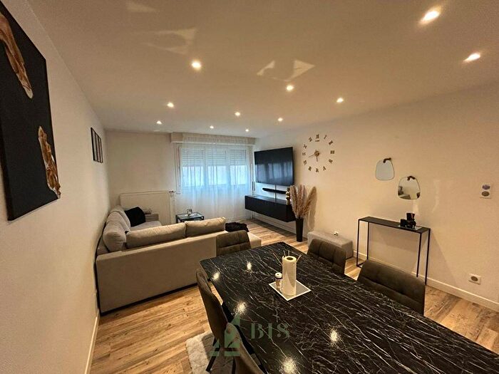 Appartement à louer - Roanne - 3 pièces - 2 chambres