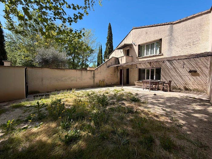 Basses Ferrailles-Jas, Cavaillon - Appartement 4 pièces à louer
