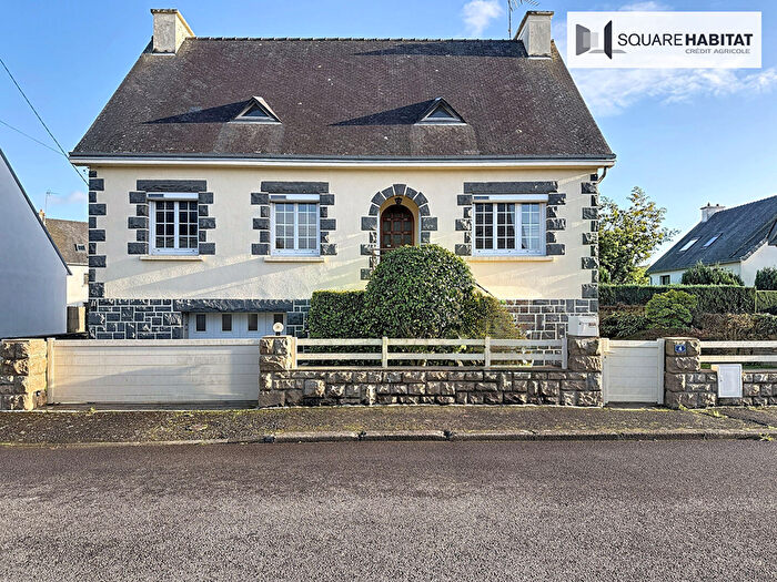 Maison à vendre - Loudéac - 7 pièces - 5 chambres