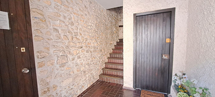 Appartement à vendre - Étampes, Centre-Ville - 2 pièces - 1 chambre