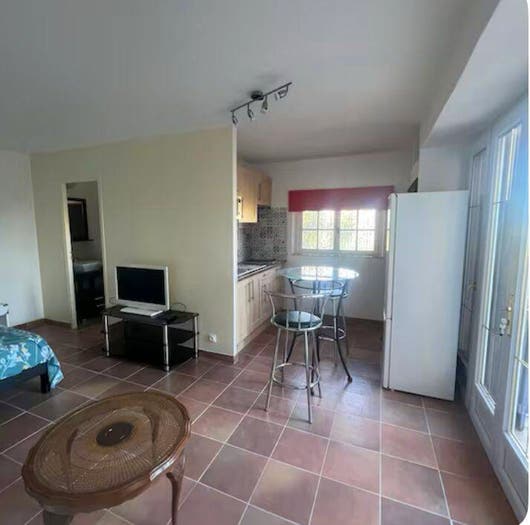 Nartelle-Noyer-Bellevue-bd des Sardinaux, Sainte-Maxime - Appartement 1 pièce à louer