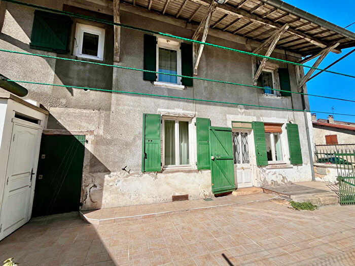 Nivolas-Vermelle : Maison 3 pièces à vendre