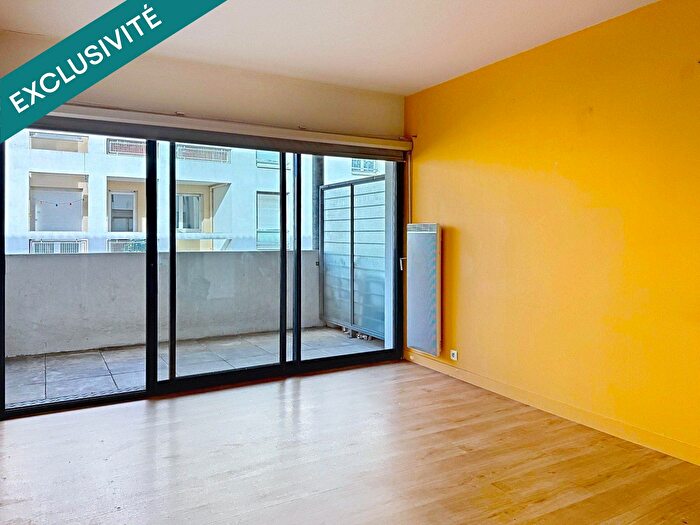 Appartement à vendre - Rochefort, Centre-ville - 2 pièces - 1 chambre