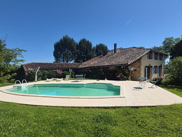 Castelnau-Magnoac : Maison 8 pièces à vendre