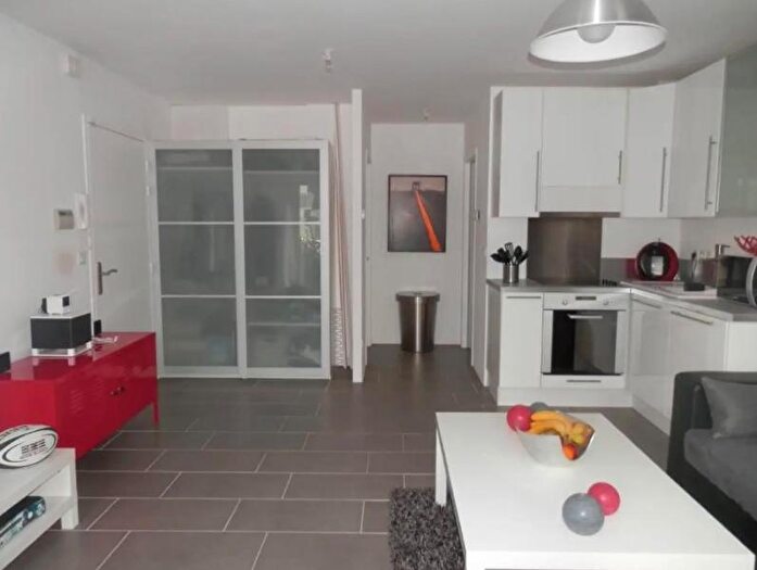 Appartement 1 pièce à louer à Bordeaux, Saint-Christoly