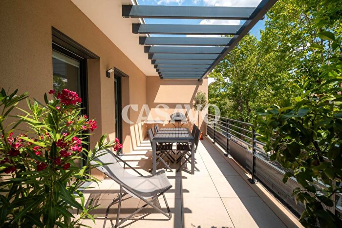 Appartement 3 pièces à Aix-en-Provence, Puyricard, Célony, à vendre