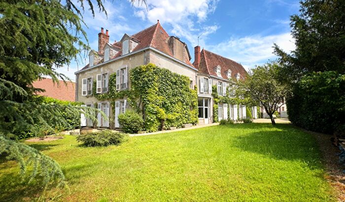 Maison à vendre - Boussac - 12 pièces - 10 chambres