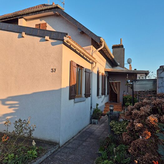 Maison à vendre - Uckange - 4 pièces - 2 chambres