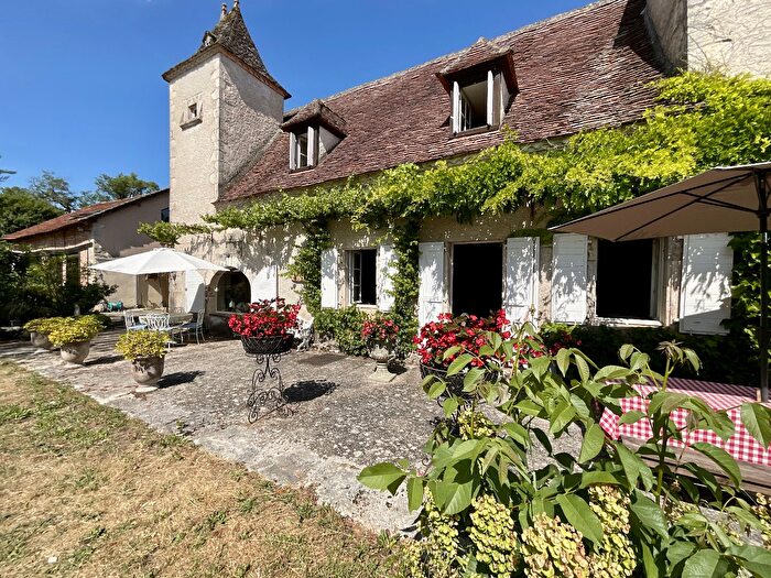 Maison à vendre - Flaujac-Gare - 9 pièces - 6 chambres