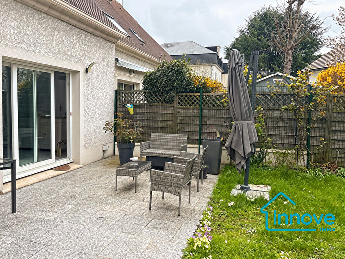 Maison à vendre - La Celle-Saint-Cloud - 5 pièces - 4 chambres