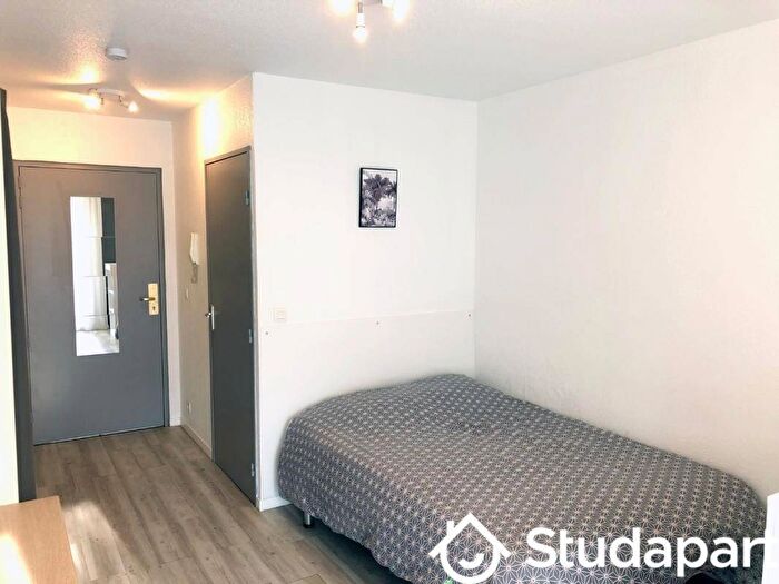 Appartement à louer - Ecarts Sud, Valbonne - 1 pièce