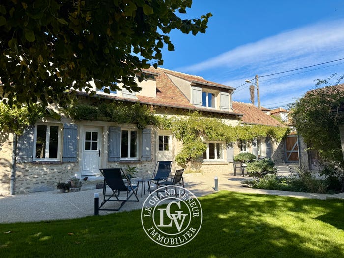 Maison 8 pièces à vendre - Fontaine-le-Port