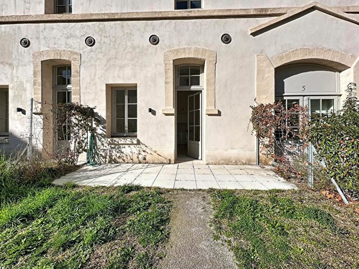 Appartement à louer - Avignon, Palais des Papes, Zone Piétonne - 1 pièce