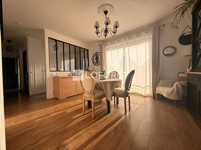 Donville-les-Bains : Maison 6 pièces à vendre