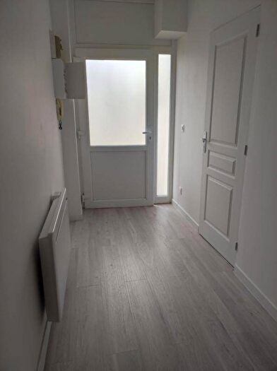 Appartement à louer - Le Parterre, Dourdan - 1 pièce