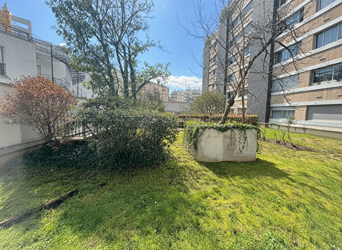 Appartement à vendre - Paris e , Goncourt, Canal Saint-Martin - 2 pièces - 1 chambre