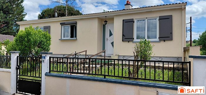 Châtellerault, Centre-ville : Maison 5 pièces à vendre