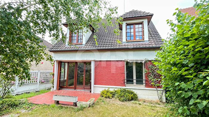Sainte-Geneviève-des-Bois, Paul Vaillant Couturier : Maison 5 pièces à vendre