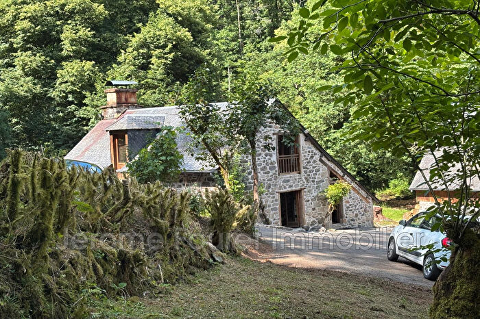 Maison à louer - Moustier-Ventadour - 3 pièces - 2 chambres