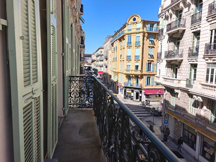 Appartement à vendre - Nice, Carabacel - 6 pièces - 4 chambres