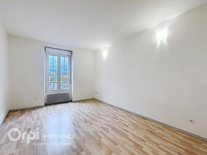 Appartement à louer - Marche, Vichy - 1 pièce