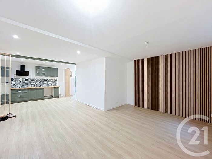 Maison 4 pièces à vendre à Jenzat