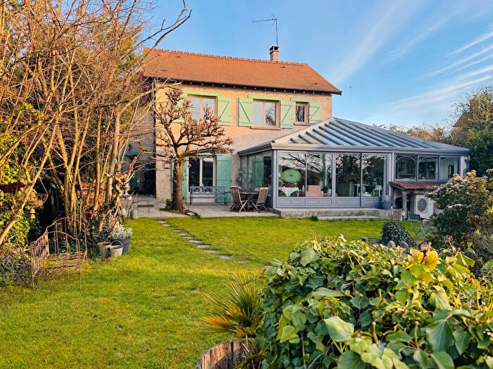 Maison à vendre - Jouars-Pontchartrain - 6 pièces - 4 chambres