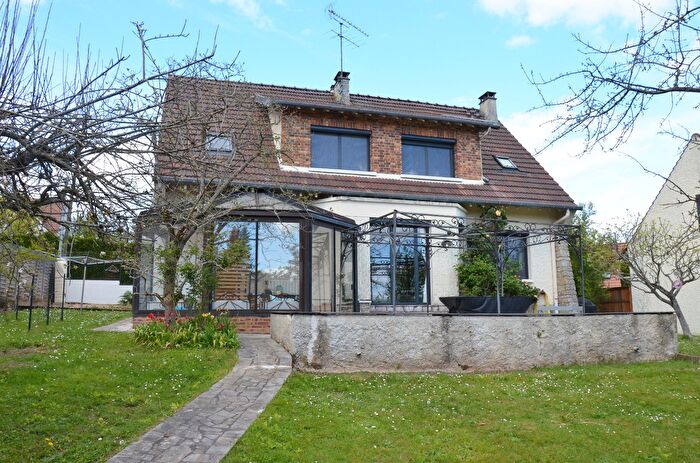Chevreuse : Maison 7 pièces à vendre