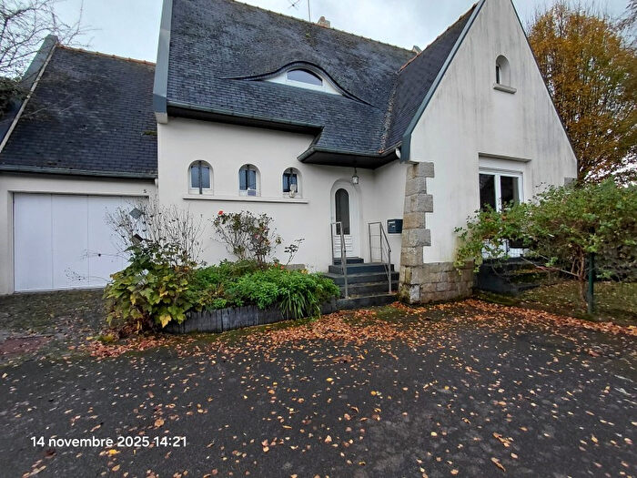 Maison à vendre - Guingamp - 4 pièces - 3 chambres