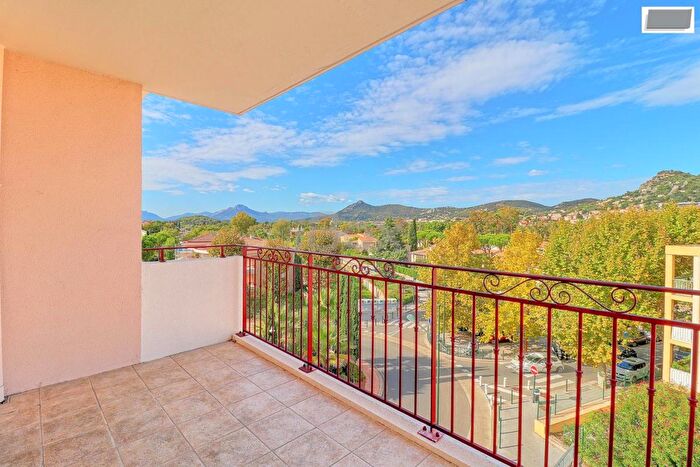 Hyères, Gare, Godillot : Appartement 1 pièce à louer
