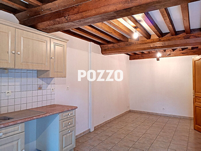 Maison 4 pièces à Vire, Centre-ville, Gare, à louer