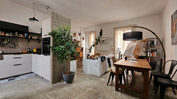 Maison 4 pièces à Nîmes, Gambetta, à vendre