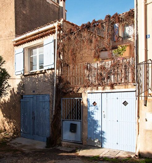 Maison à louer - Centre Ancien-Cros-Lotins, Éguilles - 4 pièces - 3 chambres