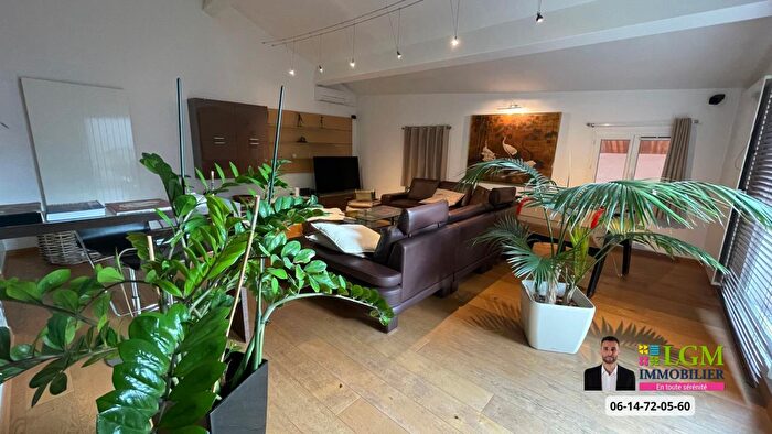 Appartement à vendre - Alès, Centre-ville - 5 pièces - 4 chambres