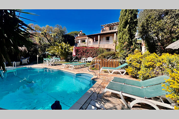 Maison à vendre - Sainte-Maxime, Virgiles, Capet dAzur, Souleyas, Croisette - 7 pièces - 2 chambres