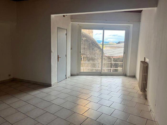Centre Ville, Pont-Saint-Esprit - Appartement 1 pièce à louer