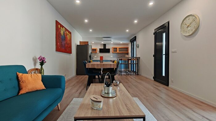 Maison à vendre - Balaruc-les-Bains - 6 pièces - 4 chambres