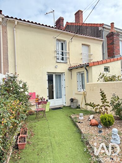Saint-Hilaire-du-Bois, Vihiers - Maison 4 pièces à vendre