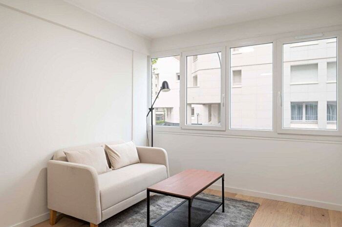 Epinettes-Bessières, Paris 17ème arrondissement : Appartement 1 pièce à louer