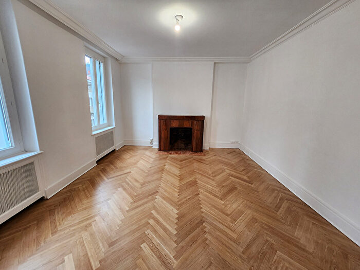 Appartement à louer - Mazamet - 3 pièces - 2 chambres