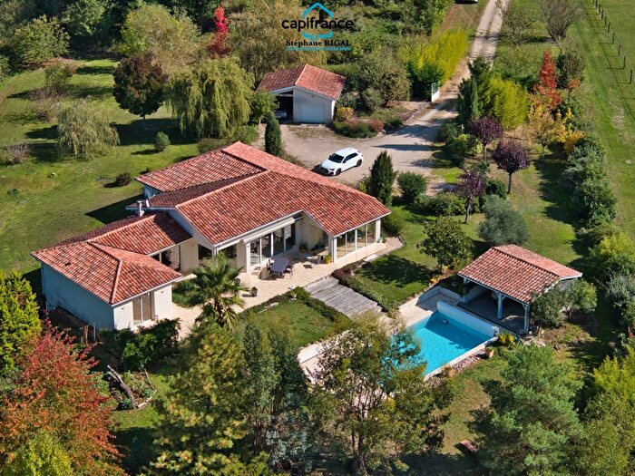 Maison à vendre - Salles - 6 pièces - 3 chambres