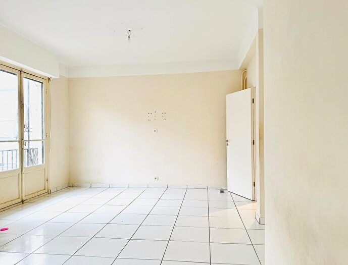 Appartement à vendre - Nice, Saint-Roch - 3 pièces - 2 chambres