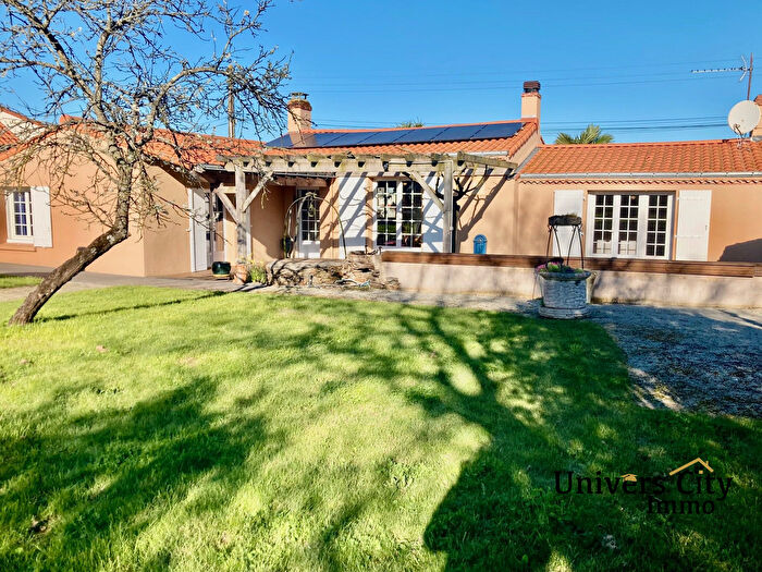 Le Loroux-Bottereau : Maison 5 pièces à vendre