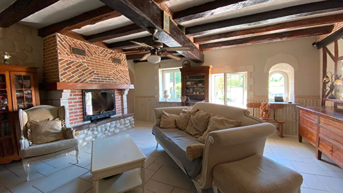 Chaumont-sur-Loire : Maison 5 pièces à vendre
