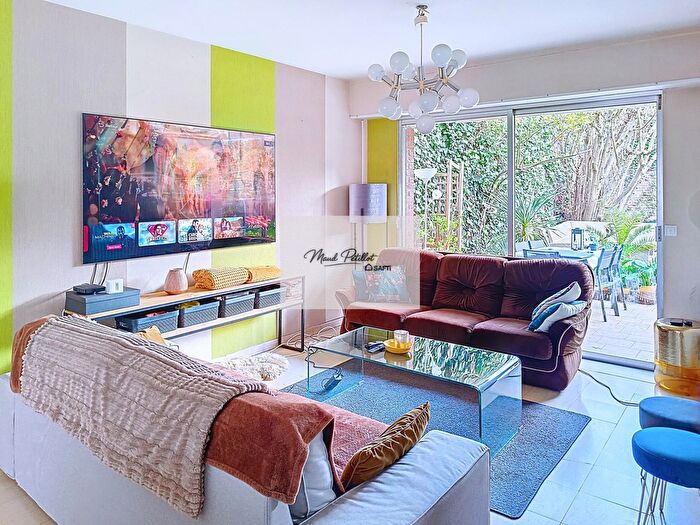 Maison à vendre - Lens, Nord Est - 9 pièces - 6 chambres