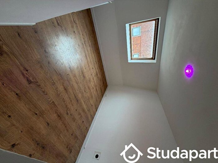 Appartement à louer - Epeule-Trichon, Roubaix - 1 pièce - 1 chambre